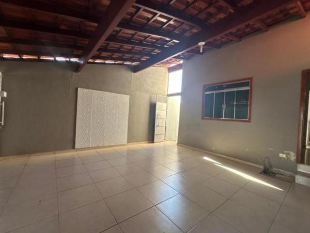Casa com 3 quartos à venda em Nepomuceno, no bairro Central Parque
