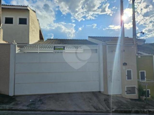 Casa com 3 quartos à venda em Nova cerejeira SP