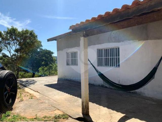Casa com 3 quartos à venda em Olho d&apos água SP