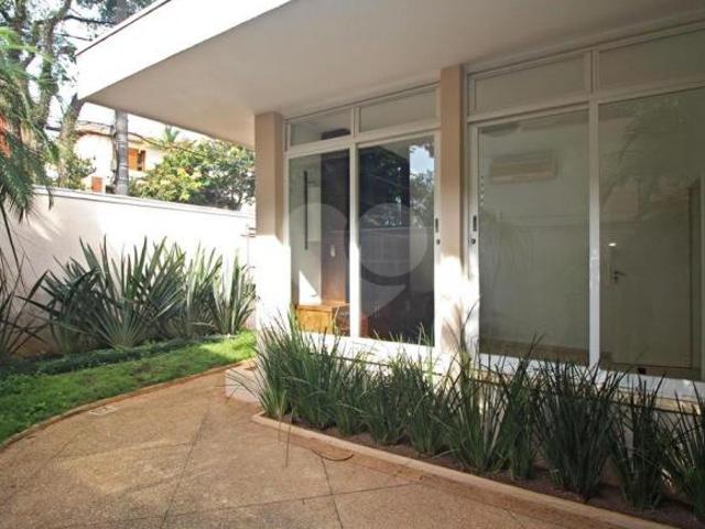 Casa com 3 quartos à venda em Pacaembu SP