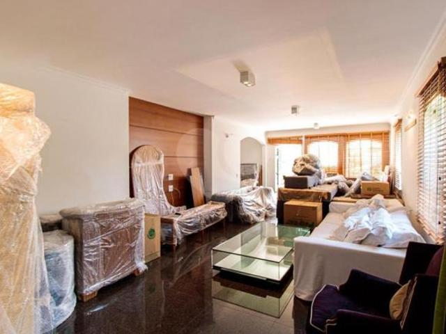 Casa com 3 quartos à venda em Pacaembu SP
