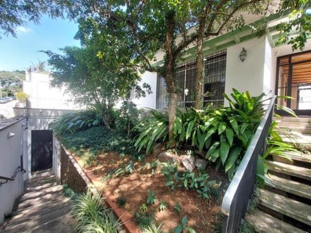 Casa com 3 quartos à venda em Pacaembu SP