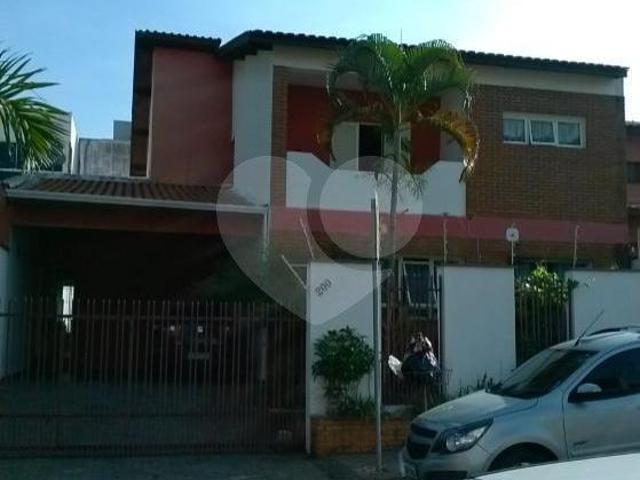 Casa com 3 quartos à venda em Parque Campolim SP