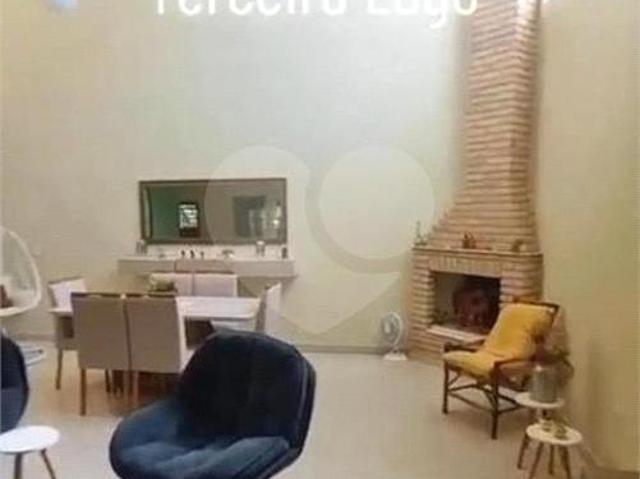 Casa com 3 quartos à venda em Parque do terceiro lago SP