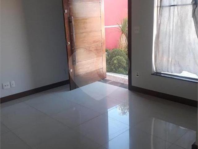 Casa à venda com 3 quartos, sendo 1 suíte, em Parque Fehr, São Carlos