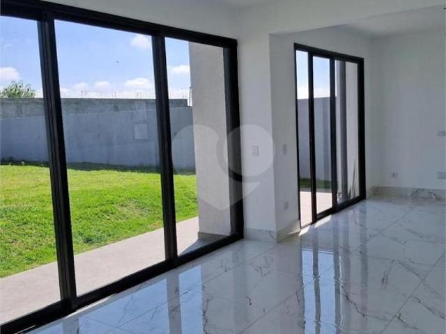 Casa com 3 quartos à venda em Parque rizzo SP