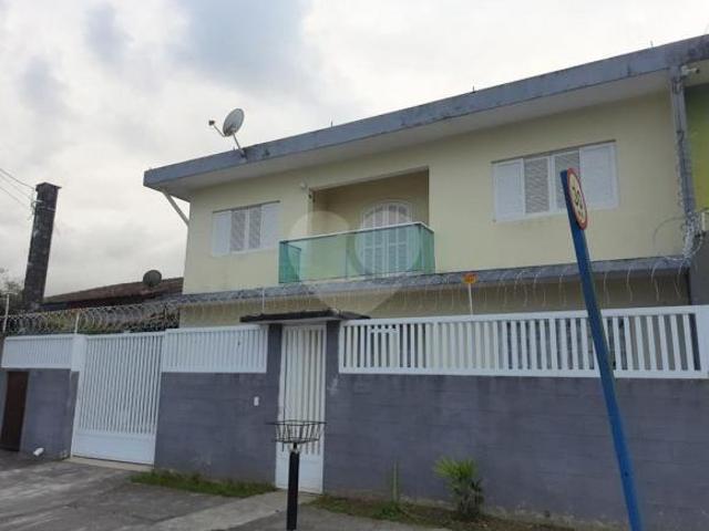 Casa com 3 quartos à venda em Rio da praia SP
