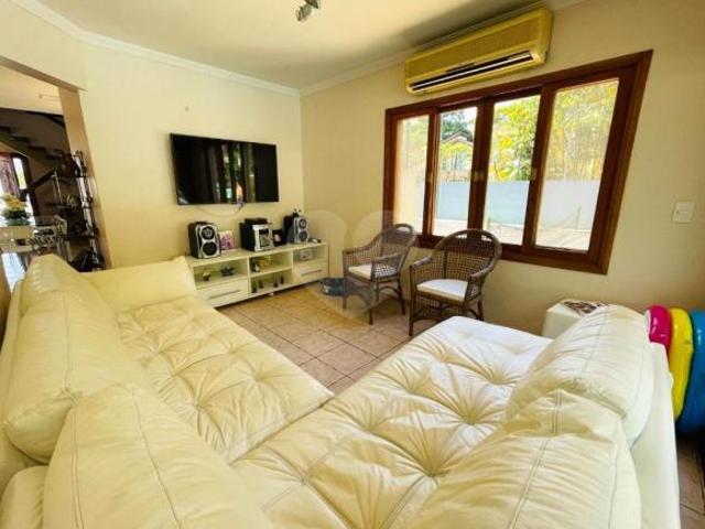 Casa com 3 quartos à venda em Riviera SP