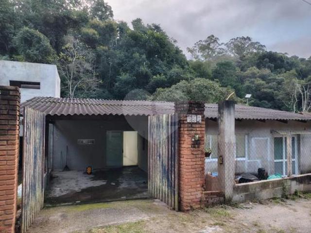 Casa com 3 quartos à venda em Roseira SP