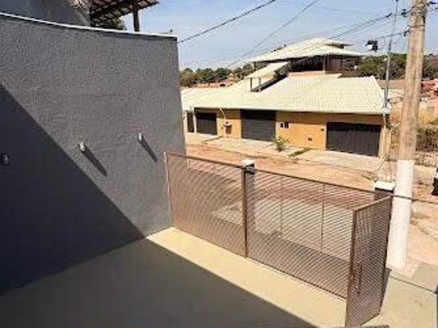 Casa com 3 quartos à venda em Santa Luzia, no bairro Camelos