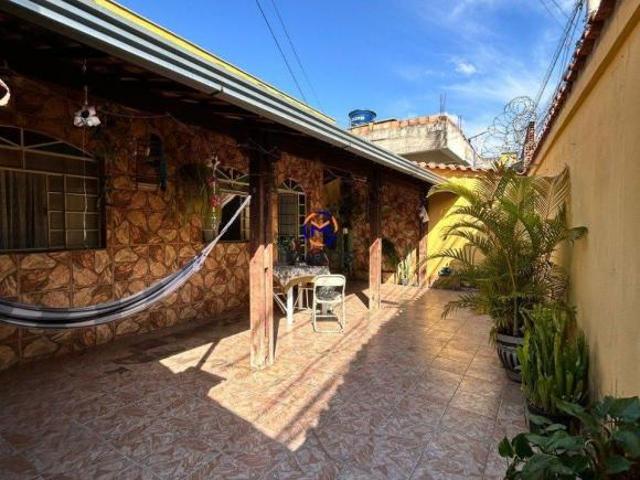 Casa com 3 quartos à venda em Santa Luzia, no bairro Baronesa