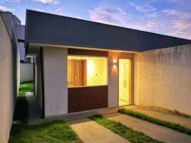 Casa com 3 quartos à venda em Santa Luzia, no bairro Novo Centro