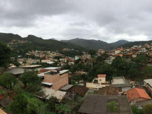 Casa com 3 quartos à venda em Sabará, no bairro Vila Santo Antônio De Pádua