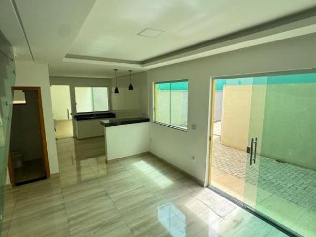 Casa com 3 quartos à venda em Sarzedo, no bairro Santa Rosa