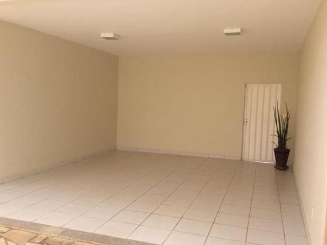 Casa com 3 quartos à venda em Sete Lagoas, no bairro Iporanga