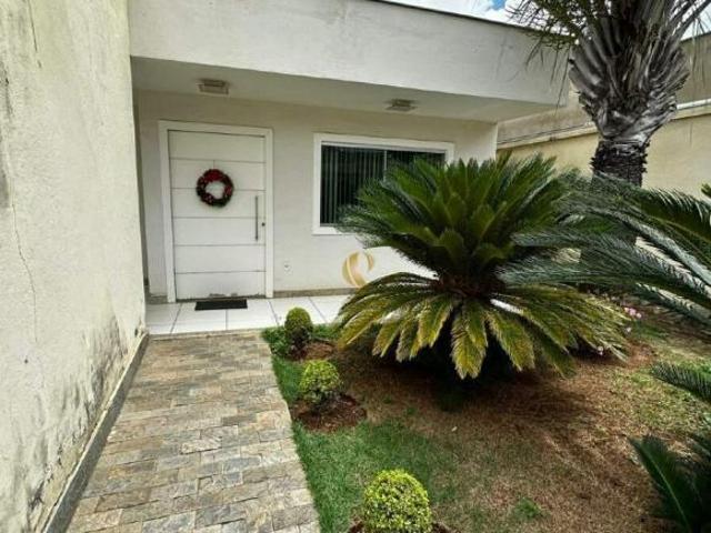 Casa com 3 quartos à venda em Sete Lagoas, no bairro Iporanga
