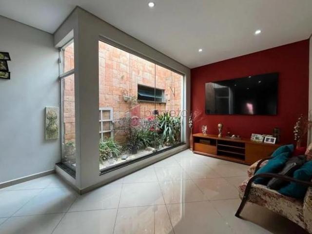 CASA COM 3 QUARTOS À VENDA NA VILA CONSTANÇA EM CAMPO LIMPO PAULISTA/SP