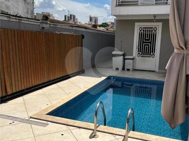 Casa com 3 quartos á venda na zona norte