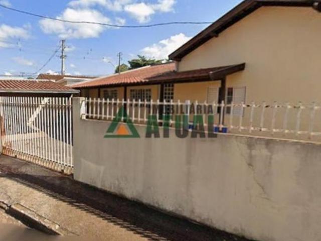 CASA COM 3 QUARTOS A VENDA NA ZONA SUL