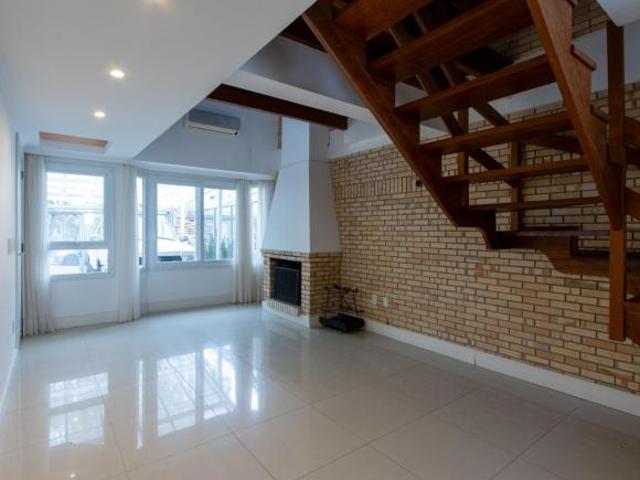 Casa com 3 quartos à venda na Avenida Copacabana, Tristeza, Porto Alegre