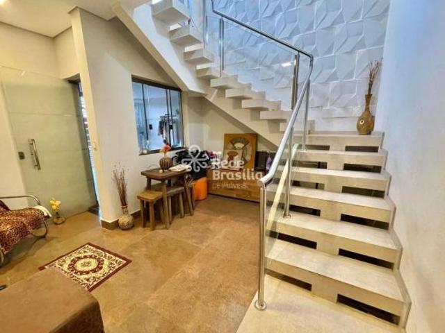 Casa com 3 quartos à venda na QE 52 no Guará Aceita Financiamento FGTS avalia permuta troca