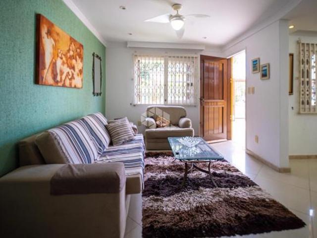 Casa com 3 quartos à venda na Rua Nelson Zang, 520, Partenon, Porto Alegre