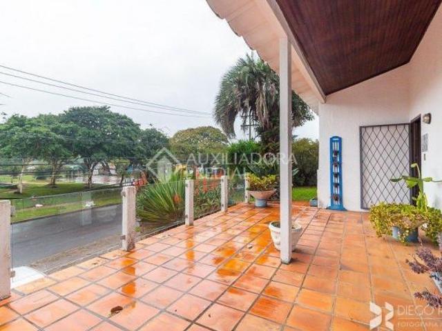 Casa com 3 quartos a venda no bairro Cavalhada