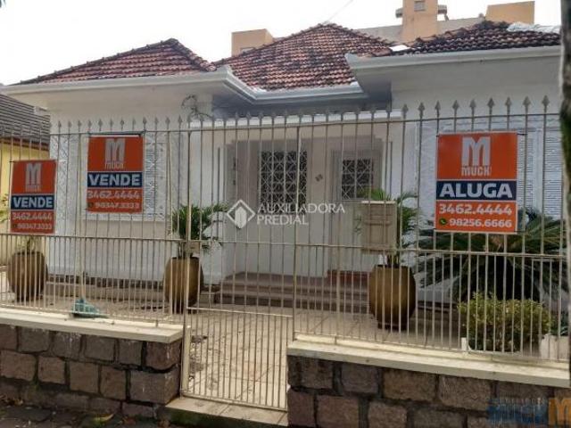Casa com 3 Quartos à Venda no bairro Centro com 138m²