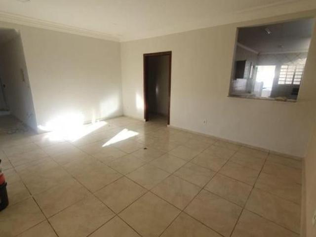 Casa com 3 quartos à venda no Bairro Cidade Jardim Uberlândia/MG