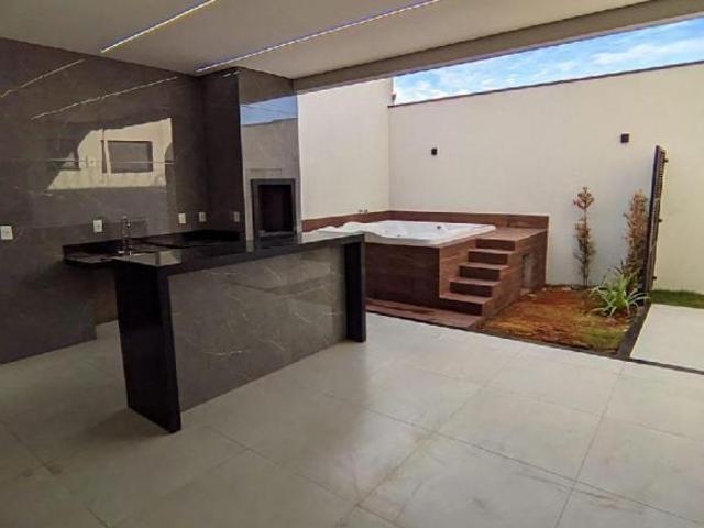 Casa com 3 quartos à venda no Bairro Aclimação Uberlândia/MG