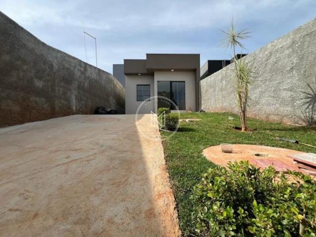 Casa com 3 Quartos a Venda no bairro Atenas