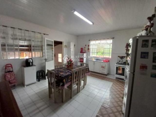 Casa com 3 quartos á venda no bairro Gloria
