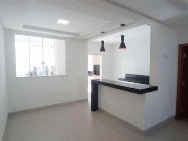 Casa com 3 quartos à venda no Bairro Grand Ville Uberlândia/MG
