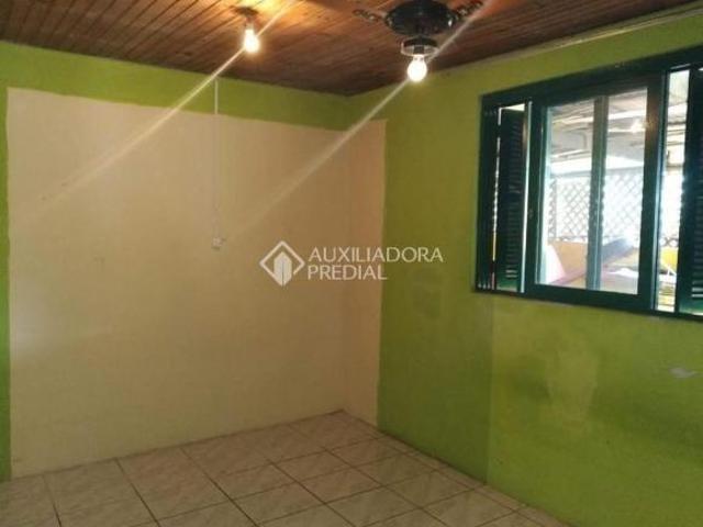 Casa com 3 Quartos à Venda no bairro Guajuviras com 284m²