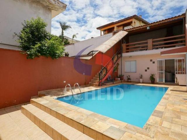 Casa com 3 quartos a venda no Bairro de Interlagos