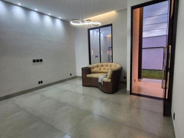 Casa com 3 quartos à venda no Bairro Jardim Botânico Uberlândia/MG