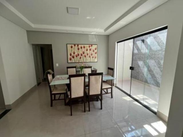 Casa com 3 quartos à venda no Bairro Jardim das Palmeiras Uberlândia/MG