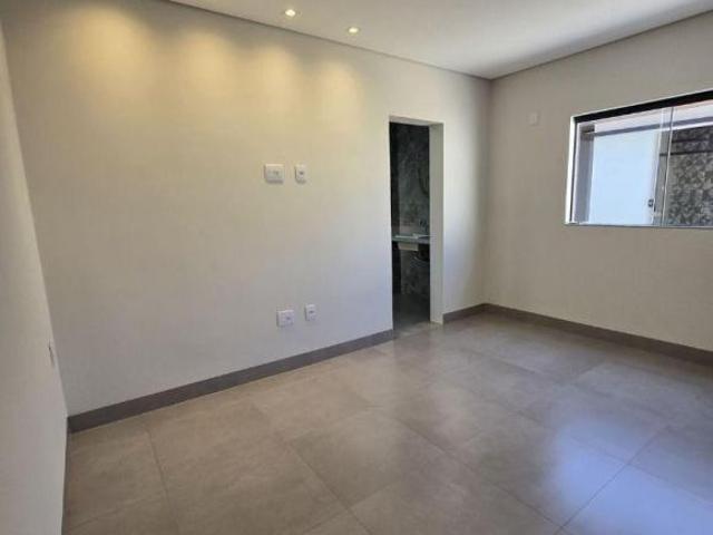 Casa com 3 quartos à venda no Bairro Jardim Europa Uberlândia/MG