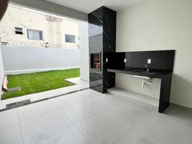 Casa com 3 quartos à venda no Bairro Jardim Holanda Uberlândia/MG