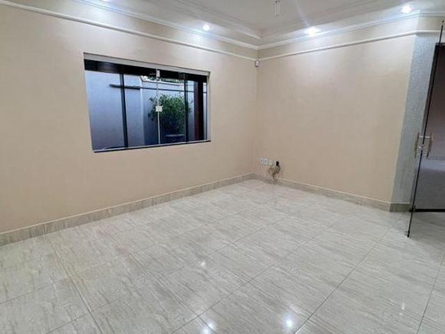 Casa com 3 quartos à venda no Bairro Jardim Patrícia Uberlândia/MG