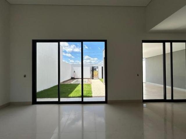 Casa com 3 quartos à venda no Bairro Novo Mundo Uberlândia/MG