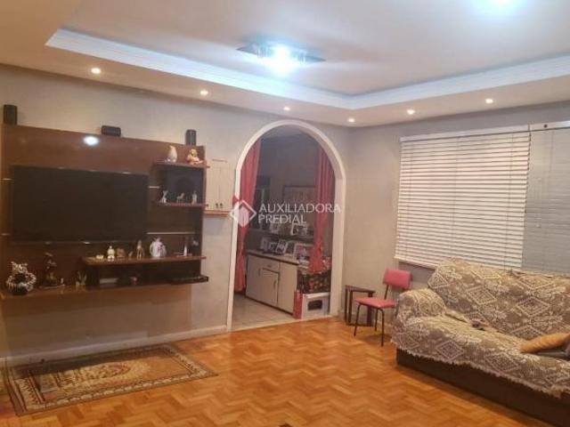 Casa com 3 quartos à venda no Bairro Tristeza