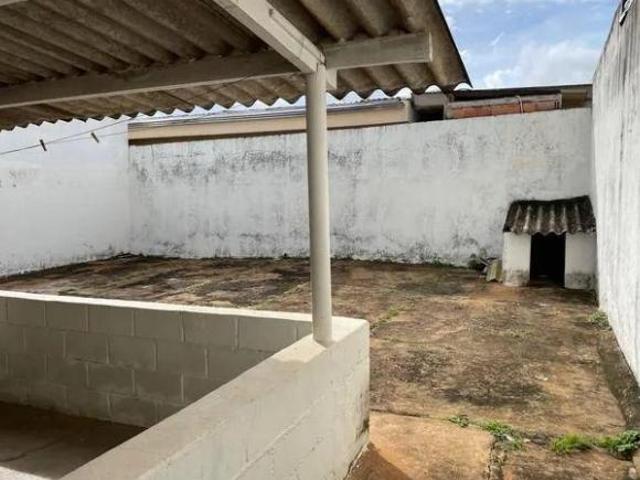 Casa com 3 quartos à venda no Bairro Umuarama Uberlândia/MG