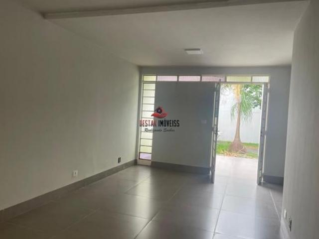 Casa com 3 quartos à venda no Bairro Vigilato Pereira Uberlândia/MG
