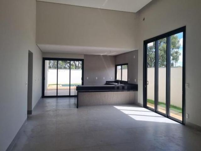 Casa com 3 quartos à venda no Condomínio Arts Uberlândia/MG