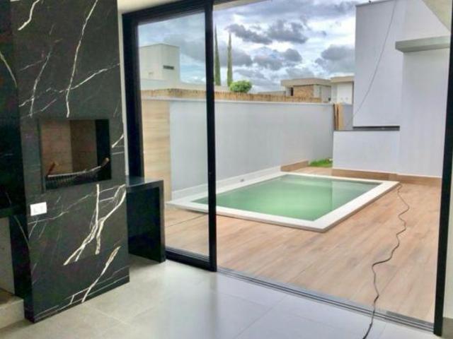 Casa com 3 quartos à venda, no Condomínio Splêndido Uberlândia/MG