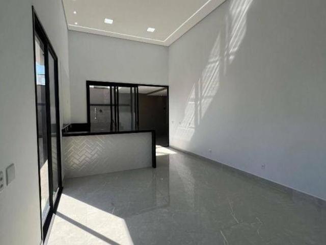 Casa com 3 Quartos à venda no Condomínio Terras de São Francisco, no Bairro Cajuru do Sul, em Soroca