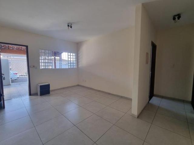 Casa com 3 quartos à venda no Jardim Brasília em Londrina