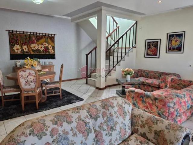 CASA COM 3 QUARTOS À VENDA NO JARDIM DAS SAMAMBAIAS REGIÃO DA MALOTA JUNDIAÍ/SP