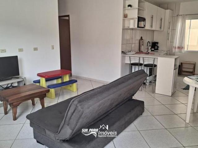 CASA COM 3 QUARTOS Á POUCOS METROS DO MAR